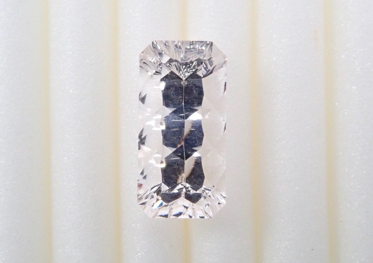 Mexican Danburite 1.515ct loose stone (phantom cut)